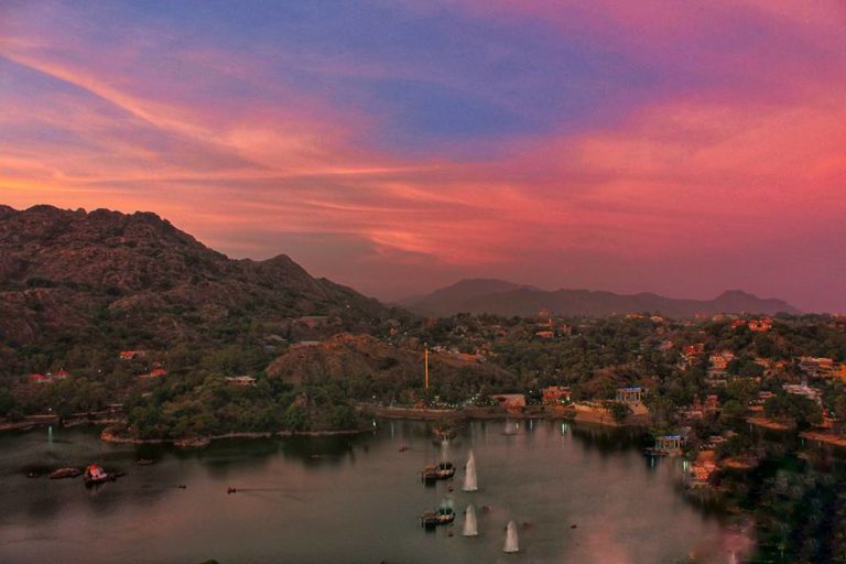 Mount Abu - Best Places To Visit for a Weekend Getaway - UNCONVENTIONAL ...